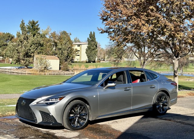 2023 Lexus LS-500 “F Sport” AWD Sedan – Stu's Reviews